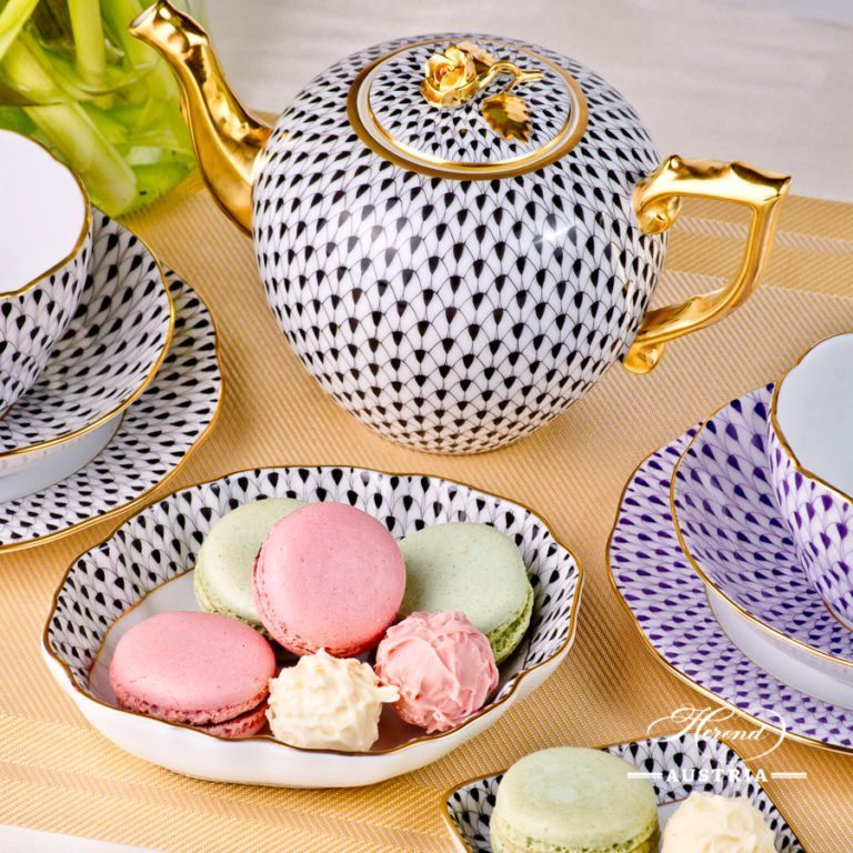 Tea Set for Two Person – Old Queen VICTORIA – Special - Herend Austria